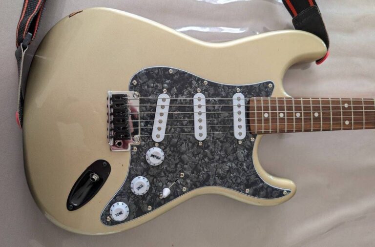 How to Get a Funk Tone - Suitable Guitars, Pedals, Gear & Tips